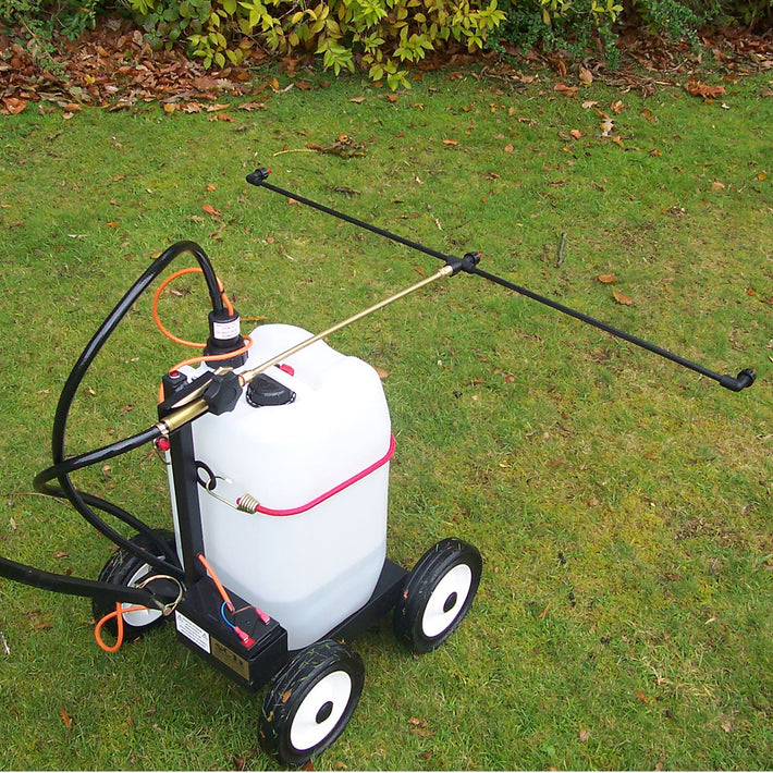 Wheeled Push Garden Sprayers – The Green Reaper
