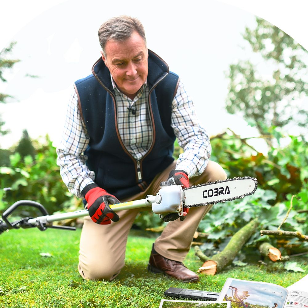 Cobra LT62MRL 24" Manual Rear Collect Ride-On Lawn Mower