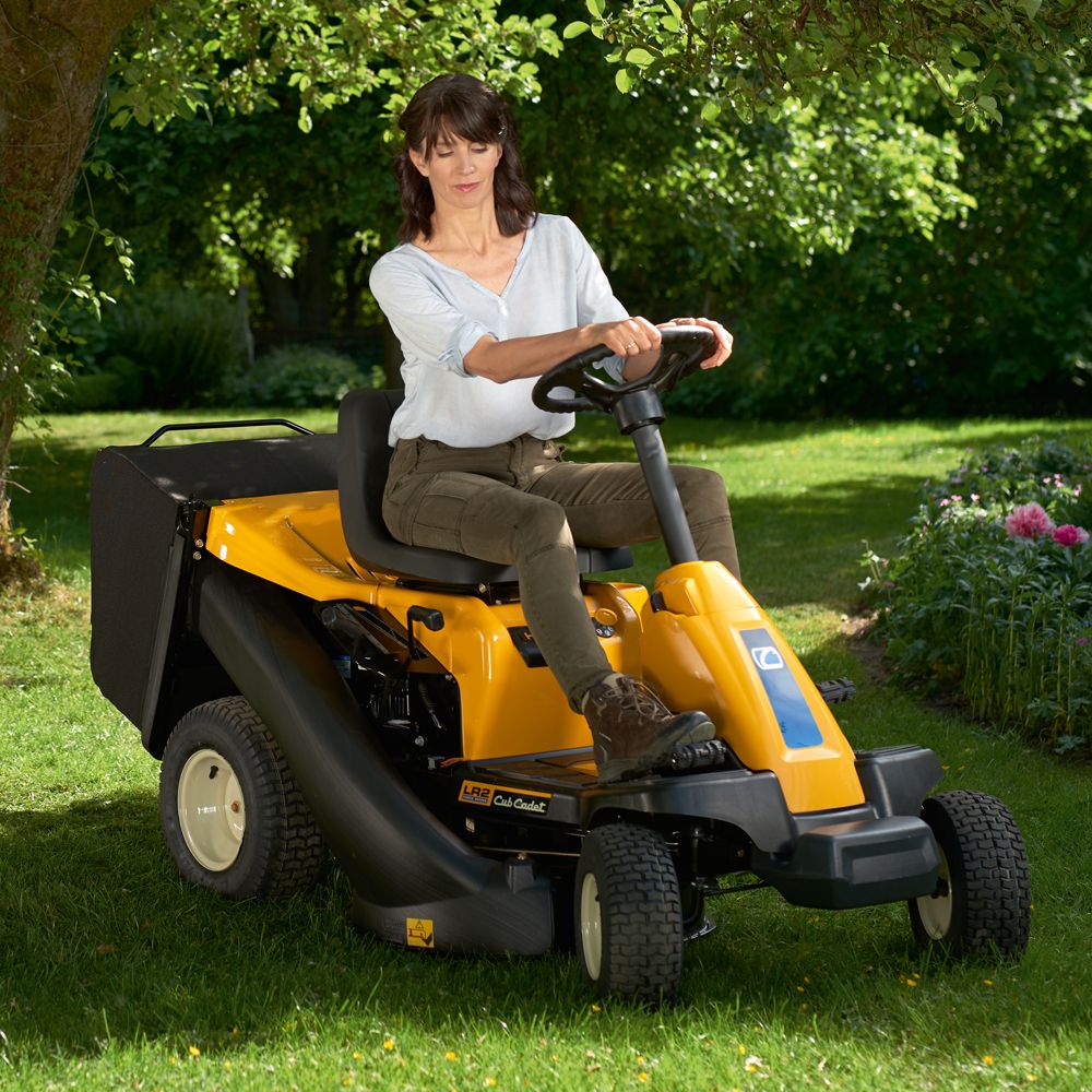 Cub Cadet LR2 ES76 30"/76cm Side Discharge Battery-Powered Ride-On Lawn ...