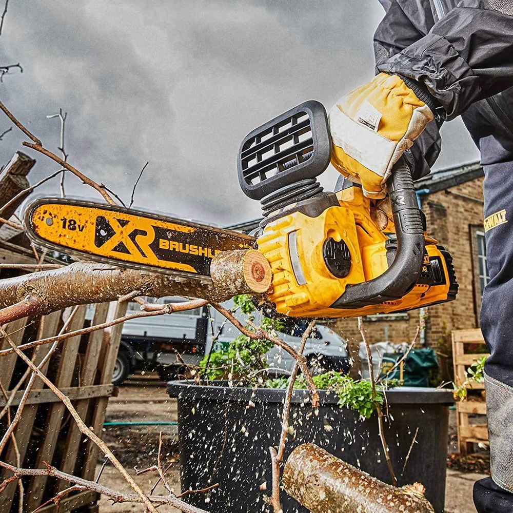 DeWalt DCM575X1-GB 54V XR FLEXVOLT 40cm Cordless Chainsaw (with 9Ah ...