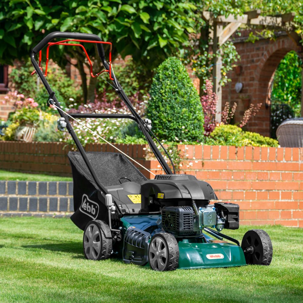 Webb WER410SP Classic 41cm (16") Self-Propelled Petrol Lawn Mower