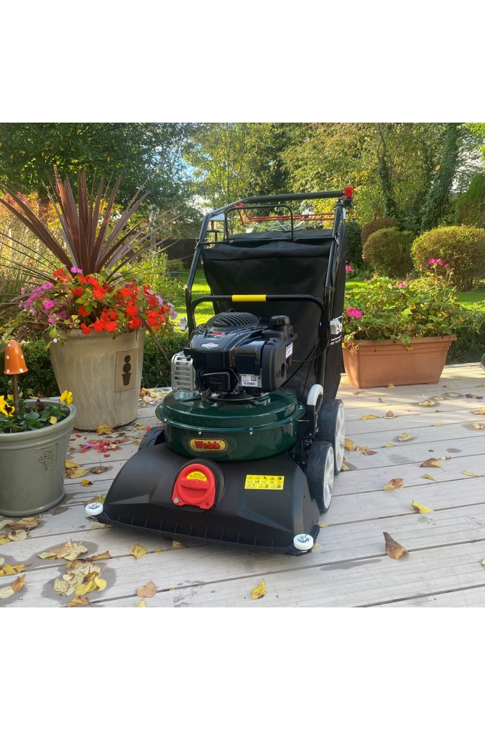 Wheeled Garden Vacuums. Pro Outdoor Lawn and Litter Vacs